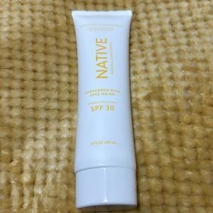 Native | Other | Native Mineral Sun Screen Spf 3 | Poshmark